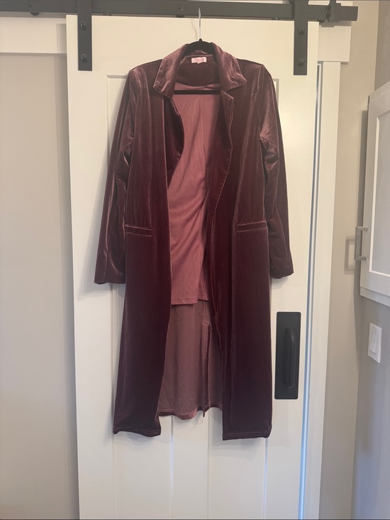Pink Lily | Tops | Pink Lily Collab With Amber Massey Velvet Duster ...